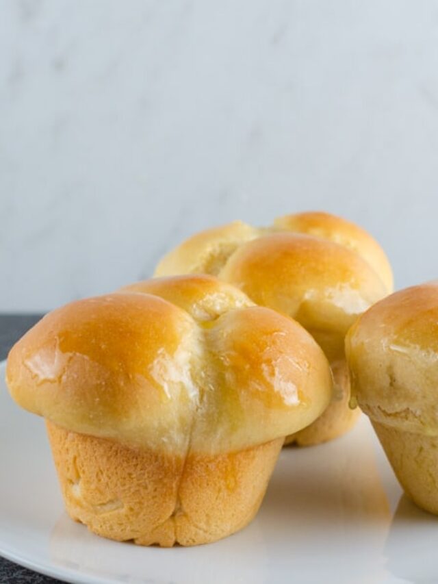 How To Make Cloverleaf Rolls - Smart Savvy Food